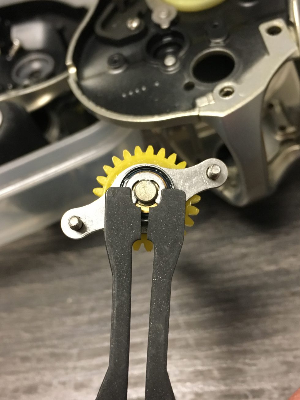 リールメンテ。Eリング問題に終止符を打つ？ENGINEER Eリングプライヤー。 | ikahime