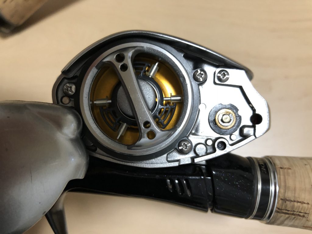 ’14カルカッタコンクエストのB側の構造はアルミ＋プラスチックでした。 | ikahime