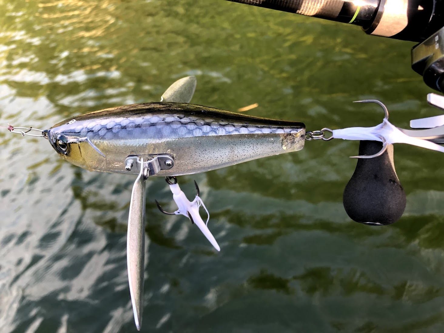 RAID JAPAN デカダッジ インプレ。デカいだけじゃない横綱級ハネモノ | ikahime