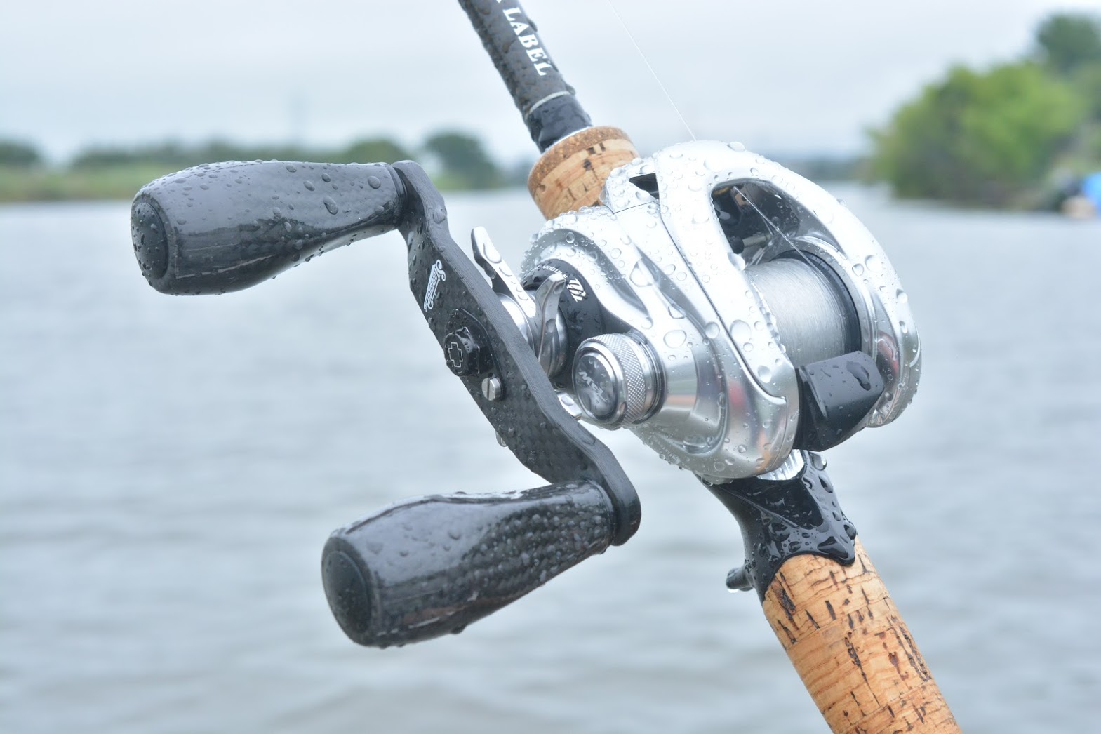 ’16メタニウムMGL ＋ スタジオコンポジット RC-SC EX PLUS カーボンカスタム ハンドル 装着。 | ikahime