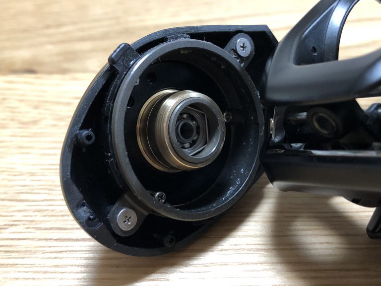 シマノ ’19 SLX MGLのベアリング交換方法。[かっ飛びチューニングキット] | ikahime