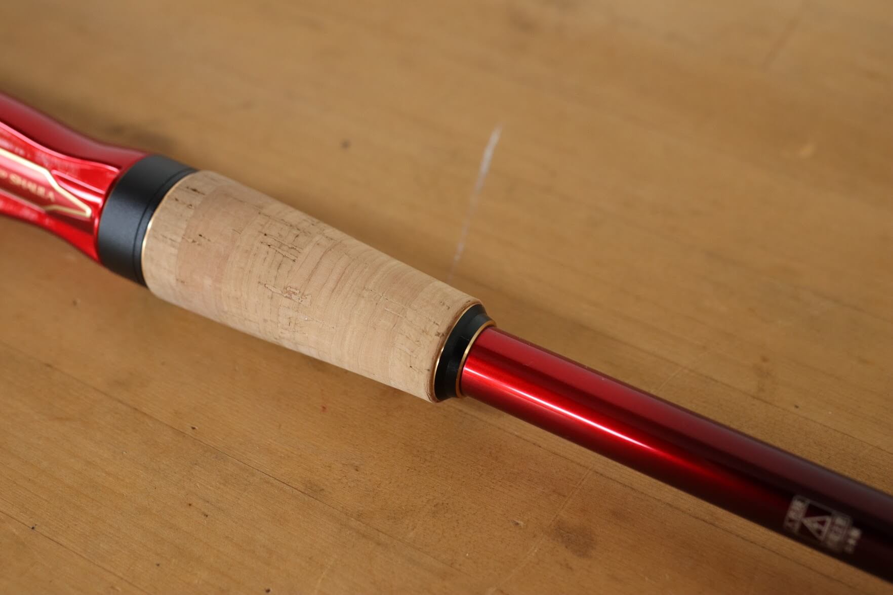 シマノ ワールドシャウラ 2702R-2インプレ。[超赤]ボートシーバスに最適な一本。 | ikahime